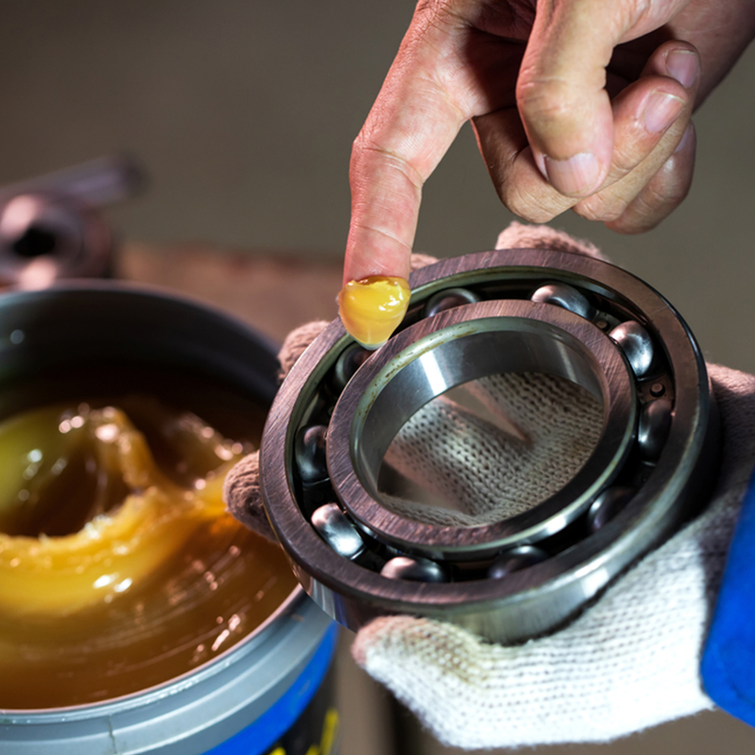 Epsilon Petrochem ~ Manufacturer & Supplier of Engine Oil, Greases ...